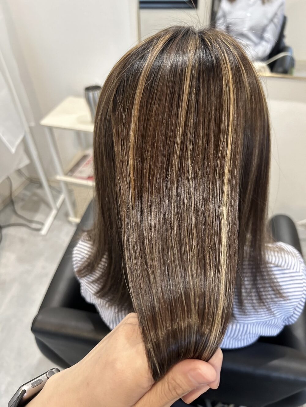 白髪ぼかしハイライトと縮毛矯正って本当はどうなの？？ – 神戸 三宮 脱白髪染め＆白髪ぼかし専門店 kaminowa